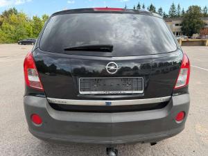 Black Opel Antara 2014 in Raseiniai, with an engine capacity of 2.23 L and mileage of 233 thousand km for 4300 €, photo 5 on AUTOMOTO.COM.LV