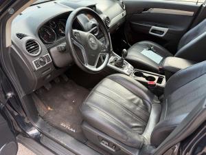 Black Opel Antara 2014 in Raseiniai, with an engine capacity of 2.23 L and mileage of 233 thousand km for 4300 €, photo 10 on AUTOMOTO.COM.LV