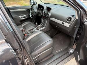 Black Opel Antara 2014 in Raseiniai, with an engine capacity of 2.23 L and mileage of 233 thousand km for 4300 €, photo 12 on AUTOMOTO.COM.LV
