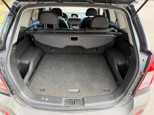 Black Opel Antara 2014 in Raseiniai, with an engine capacity of 2.23 L and mileage of 233 thousand km for 4300 €, photo 17 on AUTOMOTO.COM.LV