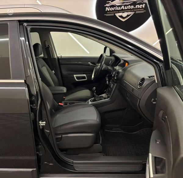 Black Opel Antara 2014 in Marijampole, with an engine capacity of 2.23 L and mileage of 181 thousand km for 5450 €, photo 9 on AUTOMOTO.COM.LV