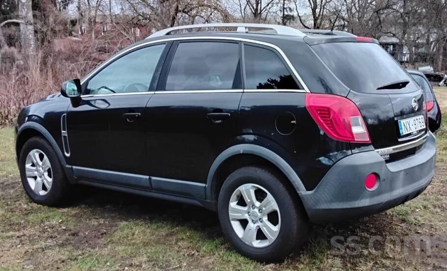 Melns Opel Antara 2015 Rīga, ar dzinēja tilpumu 2.20 L un nobraukumu 119 tūkst. km par 6767 €, foto 5 vietnē AUTOMOTO.COM.LV