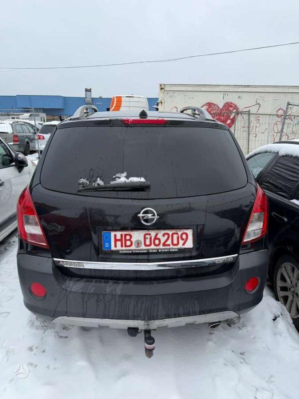Black Opel Antara 2016 in Marijampole, with an engine capacity of 2.00 L and mileage of 210 thousand km for 6000 €, photo 6 on AUTOMOTO.COM.LV