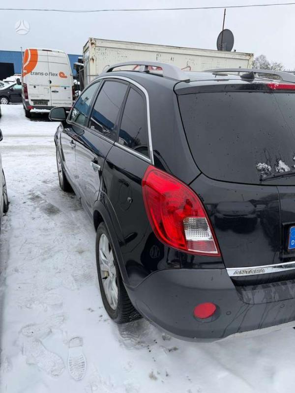 Black Opel Antara 2016 in Marijampole, with an engine capacity of 2.00 L and mileage of 210 thousand km for 6000 €, photo 10 on AUTOMOTO.COM.LV