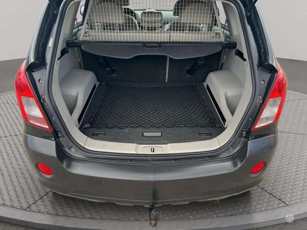 Black Opel Antara 2016 in Kaunas, with an engine capacity of 2.20 L and mileage of 115 thousand km for 7299 €, photo 10 on AUTOMOTO.COM.LV