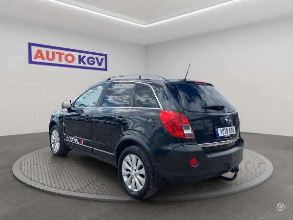 Black Opel Antara 2016 in Kaunas, with an engine capacity of 2.20 L and mileage of 115 thousand km for 7299 €, photo 3 on AUTOMOTO.COM.LV