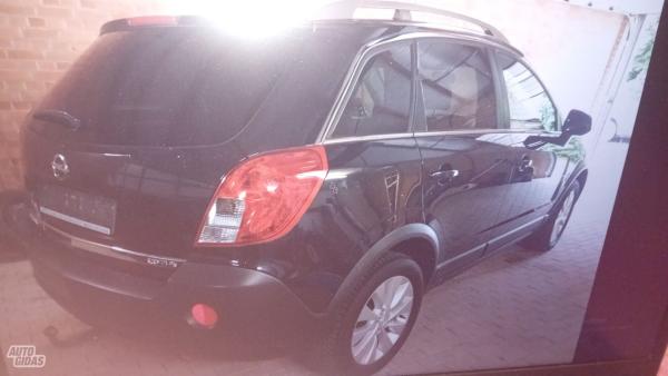 Black Opel Antara 2017 in Vilnius, with an engine capacity of 2.00 L and mileage of 172 thousand km for 7150 €, photo 3 on AUTOMOTO.COM.LV