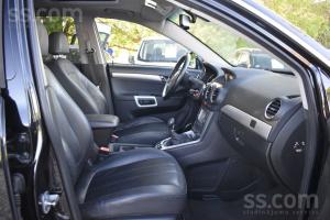 Black Opel Antara 2017 in Kuldiga, with an engine capacity of 2.00 L and mileage of 0 thousand km for 7990 €, photo 6 on AUTOMOTO.COM.LV