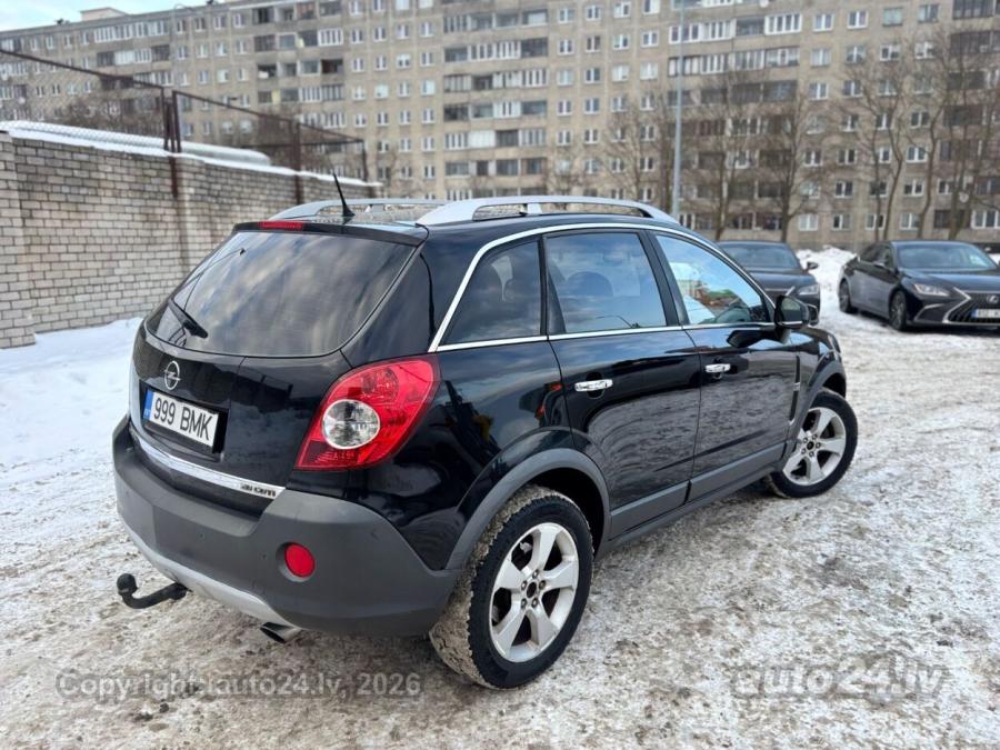 Black Opel Antara 2007 in Tallinn, with an engine capacity of 2.00 L and mileage of 292 thousand km for 3499 €, photo 2 on AUTOMOTO.COM.LV