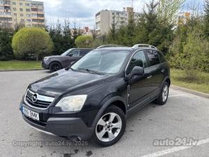 Black Opel Antara 2007 in Tallinn, with an engine capacity of 2.00 L and mileage of 292 thousand km for 2499 €, photo 4 on AUTOMOTO.COM.LV
