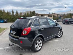 Black Opel Antara 2007 in Tallinn, with an engine capacity of 2.00 L and mileage of 292 thousand km for 2499 €, photo 5 on AUTOMOTO.COM.LV