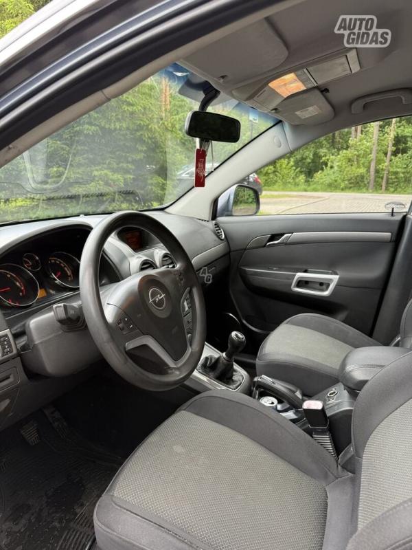 Zils Opel Antara 2007 Viļņa, ar dzinēja tilpumu 2.00 L un nobraukumu 300 tūkst. km par 1550 €, foto 6 vietnē AUTOMOTO.COM.LV