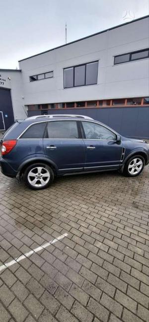 Blue Opel Antara 2007 in Mazeikiai, with an engine capacity of 1.99 L and mileage of 323 thousand km for 3200 €, photo 5 on AUTOMOTO.COM.LV