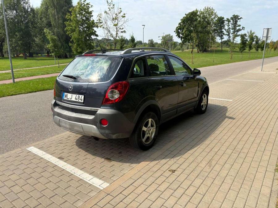 Blue Opel Antara 2007 in Vilnius, with an engine capacity of 1.99 L and mileage of 213 thousand km for 2200 €, photo 6 on AUTOMOTO.COM.LV