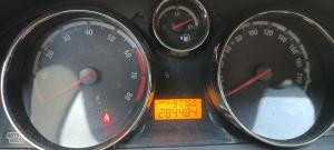 Blue Opel Antara 2008 in Vilnius, with an engine capacity of 2.40 L and mileage of 284 thousand km for 1700 €, photo 16 on AUTOMOTO.COM.LV