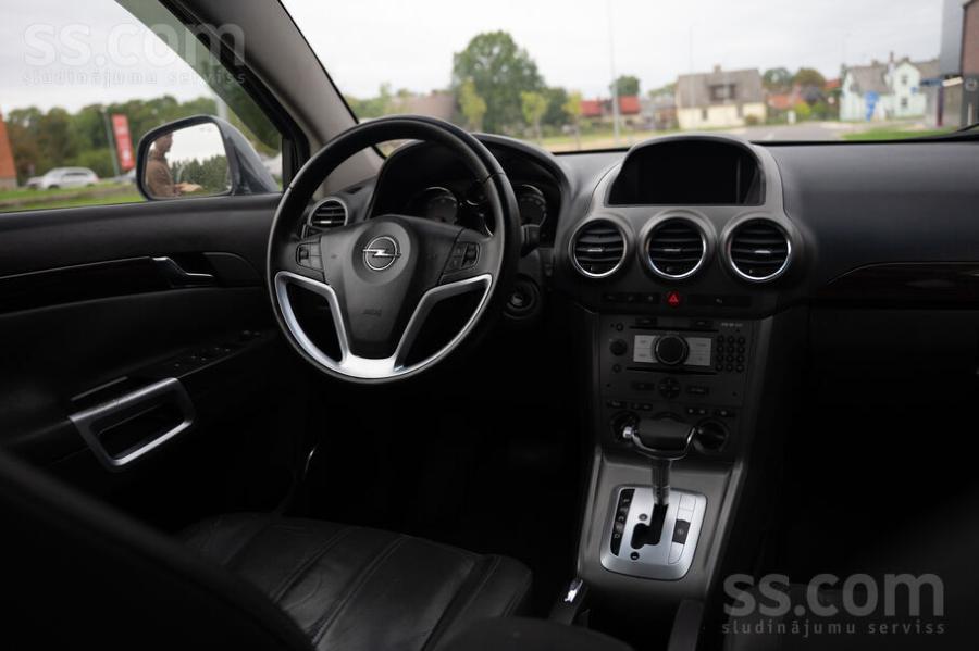 Blue Opel Antara 2008 in Kuldiga, with an engine capacity of 2.00 L and mileage of 287 thousand km for 2950 €, photo 8 on AUTOMOTO.COM.LV