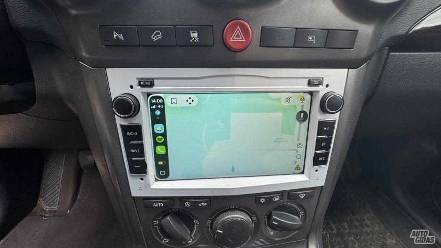 Zils Opel Antara 2008 Viļņa, ar dzinēja tilpumu 2.00 L un nobraukumu 227 tūkst. km par 3700 €, foto 11 vietnē AUTOMOTO.COM.LV