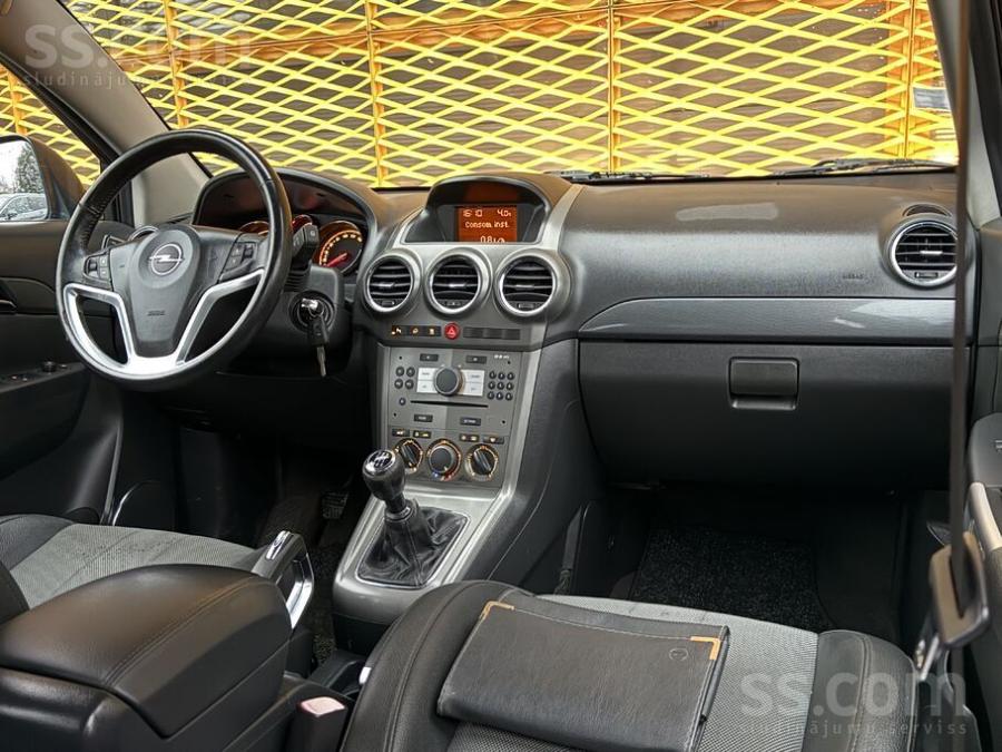 Blue Opel Antara 2009 in Ogre, with an engine capacity of 2.00 L and mileage of 167 thousand km for 4895 €, photo 16 on AUTOMOTO.COM.LV
