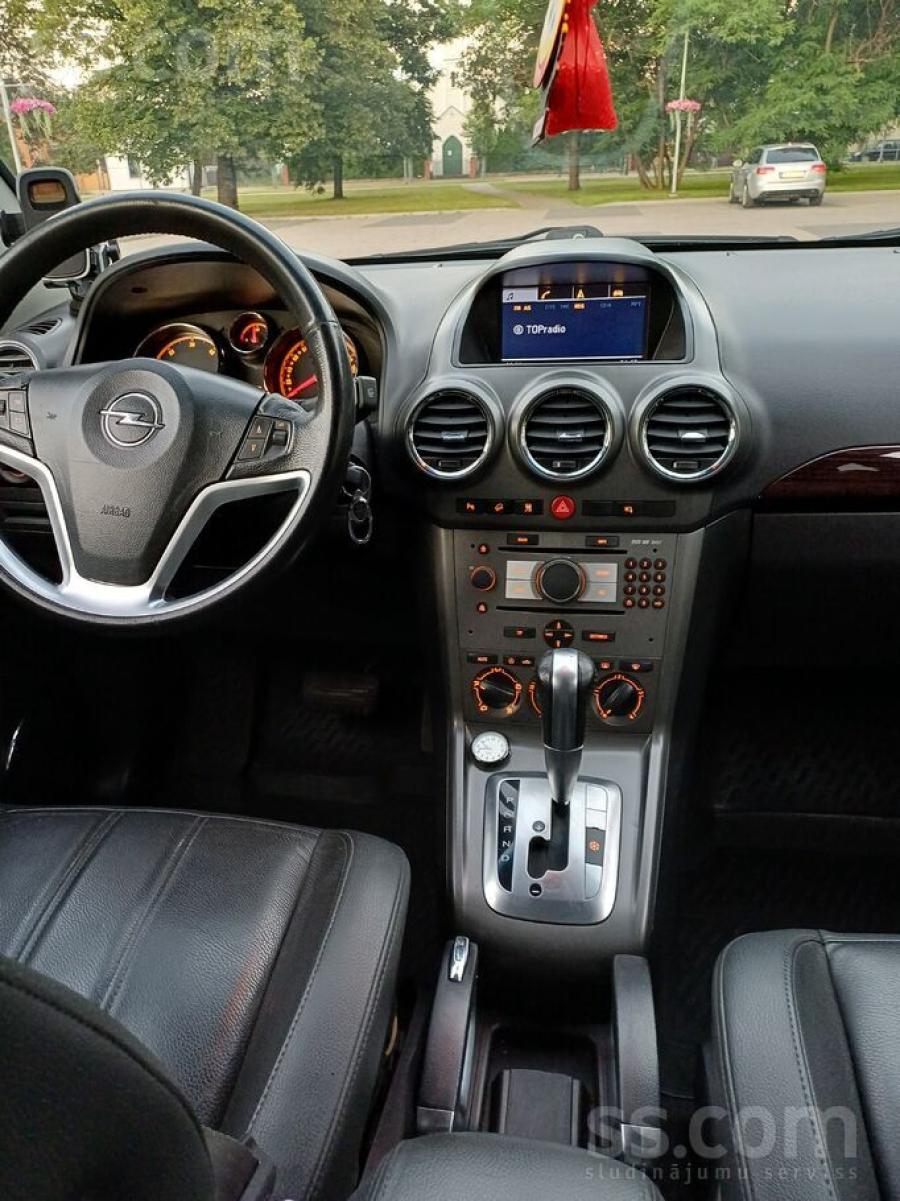 Blue Opel Antara 2009 in Jekabpils, with an engine capacity of 2.00 L and mileage of 243 thousand km for 4650 €, photo 7 on AUTOMOTO.COM.LV