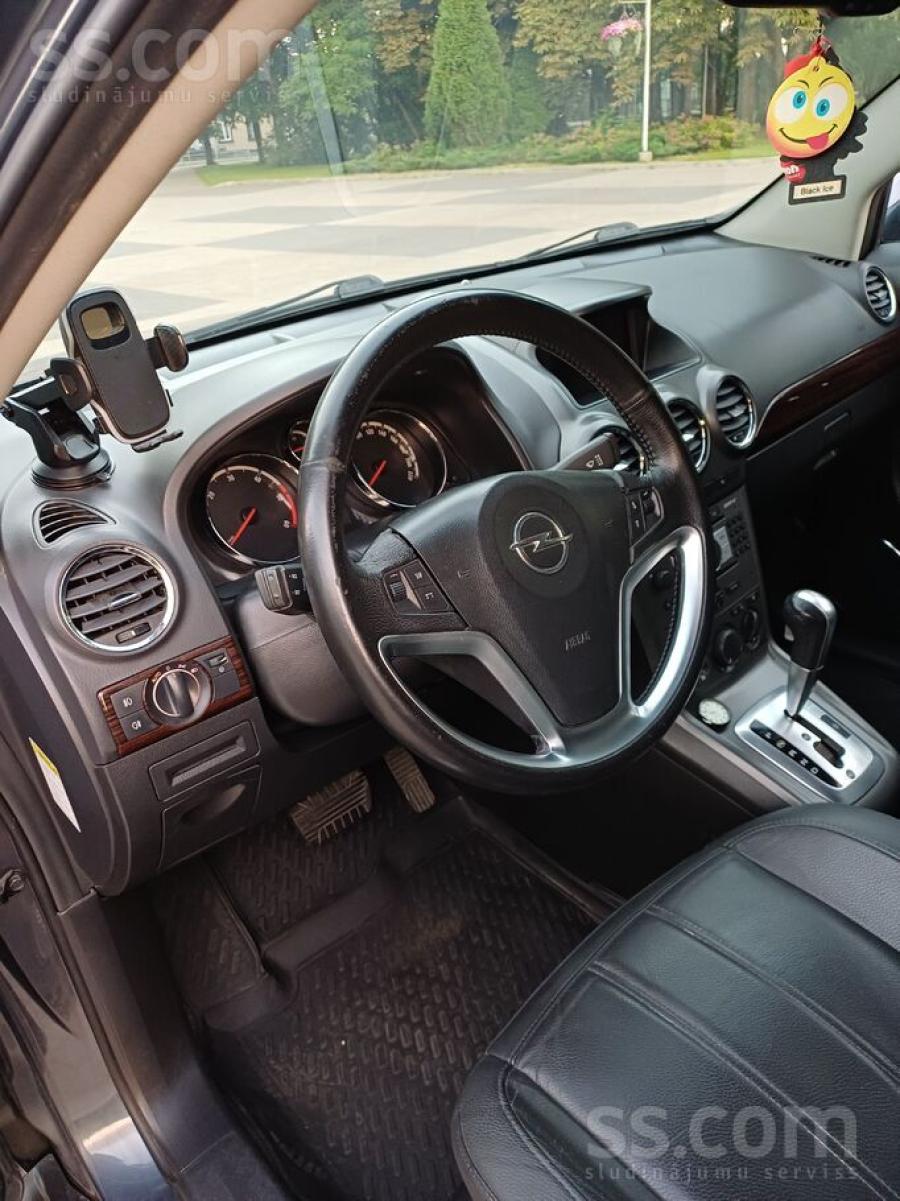 Blue Opel Antara 2009 in Jekabpils, with an engine capacity of 2.00 L and mileage of 243 thousand km for 4650 €, photo 10 on AUTOMOTO.COM.LV