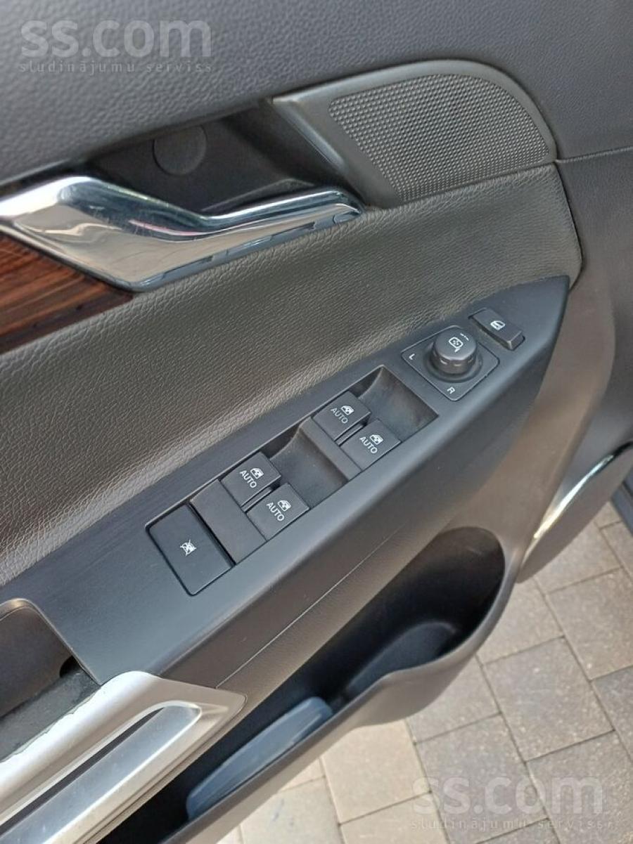Blue Opel Antara 2009 in Jekabpils, with an engine capacity of 2.00 L and mileage of 243 thousand km for 4650 €, photo 11 on AUTOMOTO.COM.LV