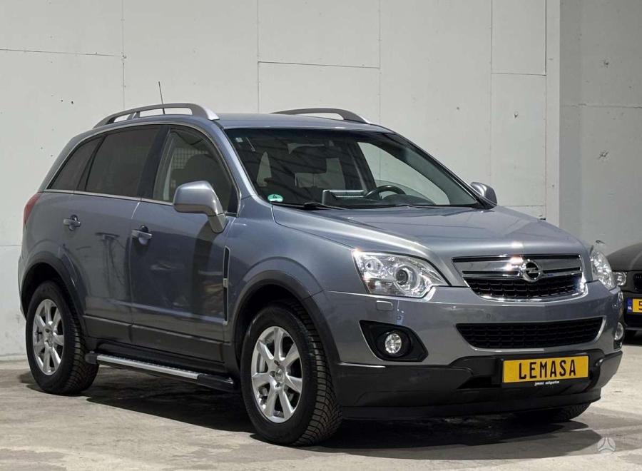 Blue Opel Antara 2011 in Klaipeda, with an engine capacity of 2.38 L and mileage of 196 thousand km for 5999 €, photo 1 on AUTOMOTO.COM.LV