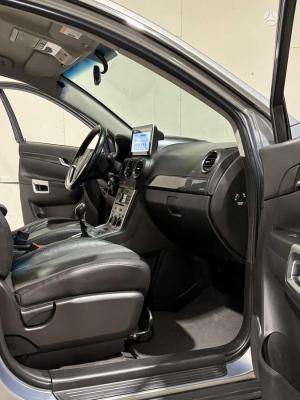 Blue Opel Antara 2011 in Klaipeda, with an engine capacity of 2.38 L and mileage of 196 thousand km for 5999 €, photo 7 on AUTOMOTO.COM.LV