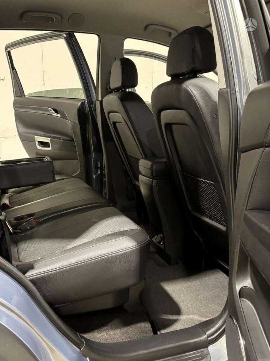 Blue Opel Antara 2011 in Klaipeda, with an engine capacity of 2.38 L and mileage of 196 thousand km for 5999 €, photo 15 on AUTOMOTO.COM.LV