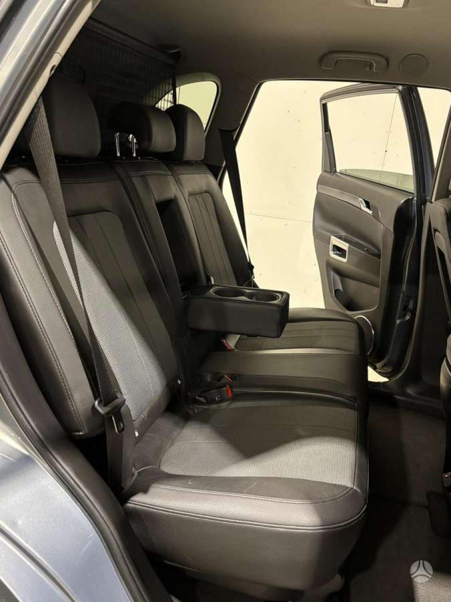 Blue Opel Antara 2011 in Klaipeda, with an engine capacity of 2.38 L and mileage of 196 thousand km for 5999 €, photo 19 on AUTOMOTO.COM.LV