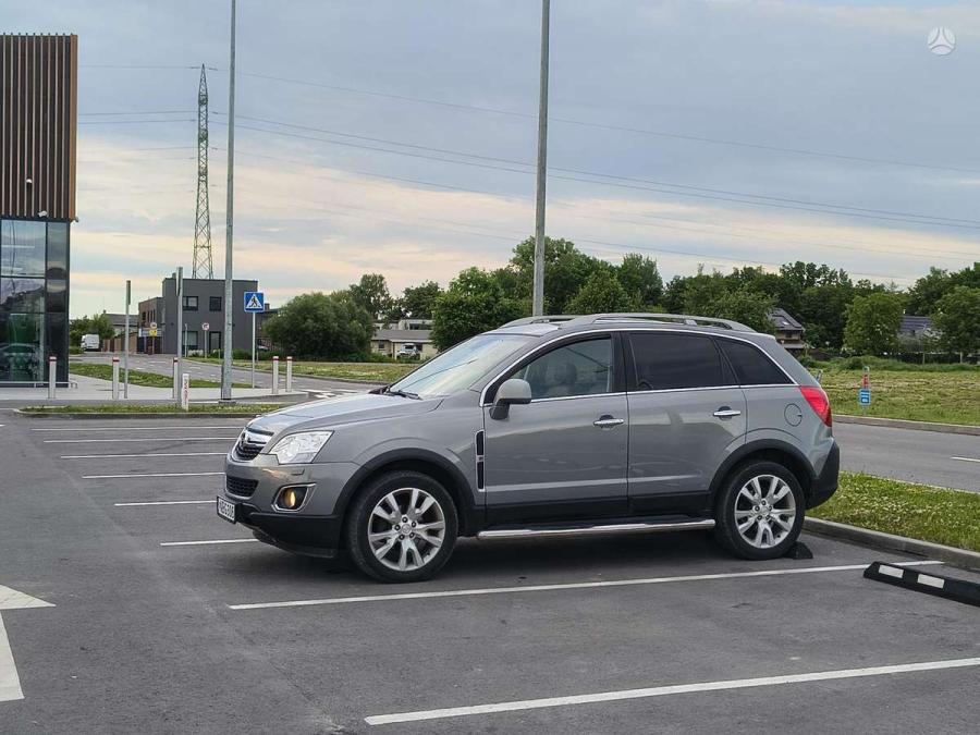 Blue Opel Antara 2012 in Kaunas, with an engine capacity of 2.23 L and mileage of 241 thousand km for 5200 €, photo 7 on AUTOMOTO.COM.LV