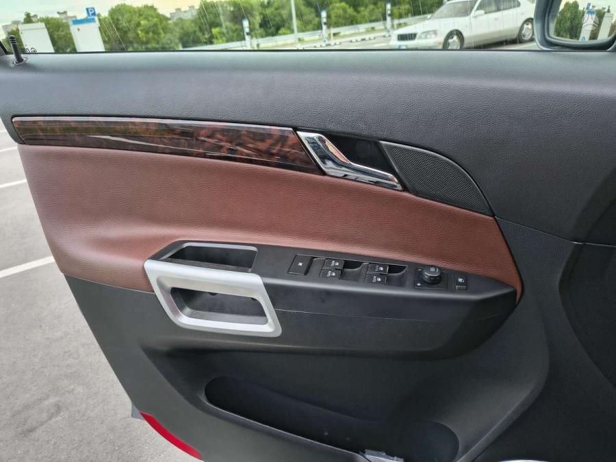 Blue Opel Antara 2012 in Kaunas, with an engine capacity of 2.23 L and mileage of 241 thousand km for 5200 €, photo 17 on AUTOMOTO.COM.LV