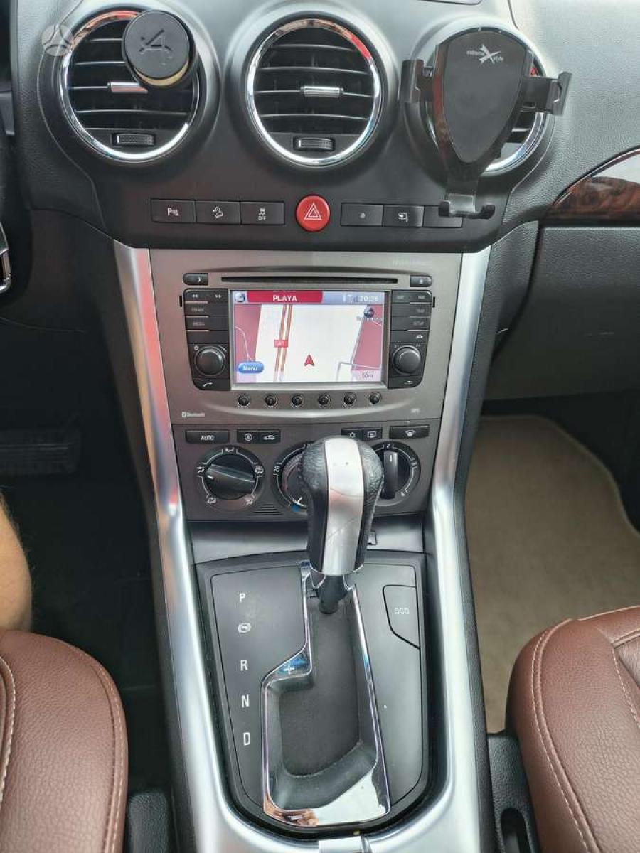 Blue Opel Antara 2012 in Kaunas, with an engine capacity of 2.23 L and mileage of 241 thousand km for 5200 €, photo 18 on AUTOMOTO.COM.LV