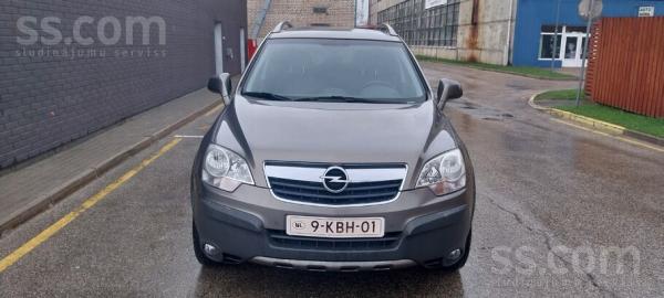 Brown Opel Antara 2007 in Cesis, with an engine capacity of 2.40 L and mileage of 244 thousand km for 4900 €, photo 2 on AUTOMOTO.COM.LV