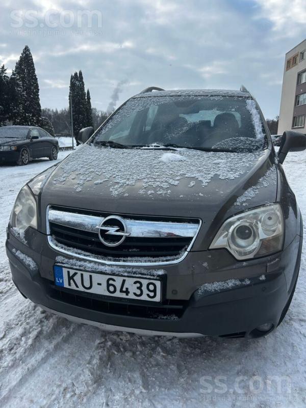 Brown Opel Antara 2007 in Daugavpils, with an engine capacity of 2.00 L and mileage of 240 thousand km for 3500 €, photo 1 on AUTOMOTO.COM.LV