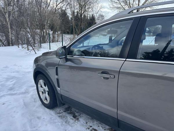 Brown Opel Antara 2007 in Alytus, with an engine capacity of 2.40 L and mileage of 250 thousand km for 3000 €, photo 6 on AUTOMOTO.COM.LV
