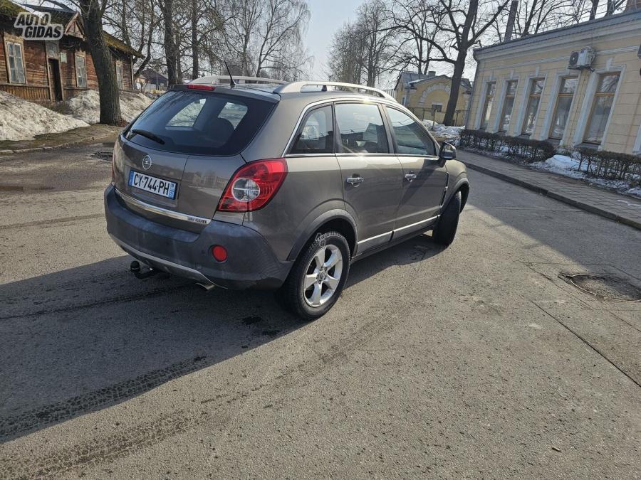 Brown Opel Antara 2007 in Radviliskis, with an engine capacity of 2.00 L and mileage of 190 thousand km for 4050 €, photo 9 on AUTOMOTO.COM.LV