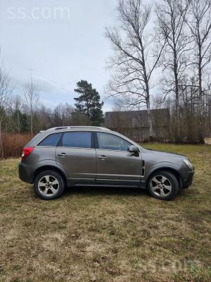 Brūns Opel Antara 2007 Rīga, ar dzinēja tilpumu 2.00 L un nobraukumu 292 tūkst. km par 3300 €, foto  vietnē AUTOMOTO.COM.LV