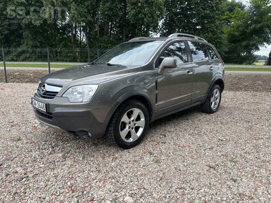 Brown Opel Antara 2007 in Cesis, with an engine capacity of 2.00 L and mileage of 0 thousand km for 4700 €, photo 3 on AUTOMOTO.COM.LV