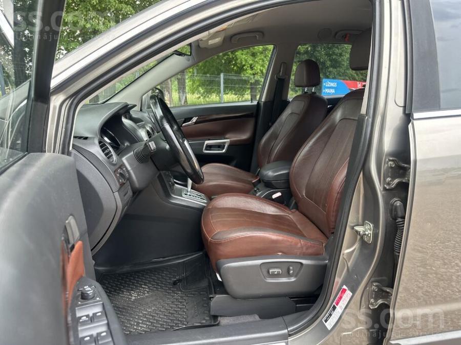 Brown Opel Antara 2007 in Cesis, with an engine capacity of 2.00 L and mileage of 0 thousand km for 4700 €, photo 12 on AUTOMOTO.COM.LV