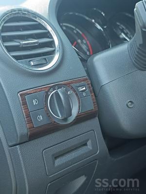 Brūns Opel Antara 2007 Rīga, ar dzinēja tilpumu 2.00 L un nobraukumu 220 tūkst. km par 3900 €, foto 9 vietnē AUTOMOTO.COM.LV