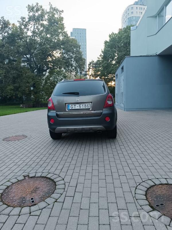 Brūns Opel Antara 2007 Rīga, ar dzinēja tilpumu 2.00 L un nobraukumu 220 tūkst. km par 3900 €, foto 3 vietnē AUTOMOTO.COM.LV