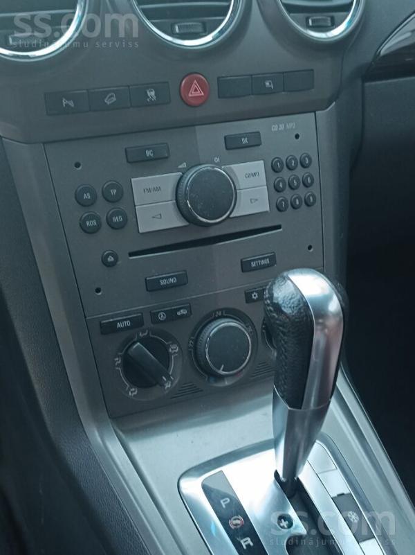 Brūns Opel Antara 2007 Rīga, ar dzinēja tilpumu 2.00 L un nobraukumu 220 tūkst. km par 3900 €, foto 9 vietnē AUTOMOTO.COM.LV