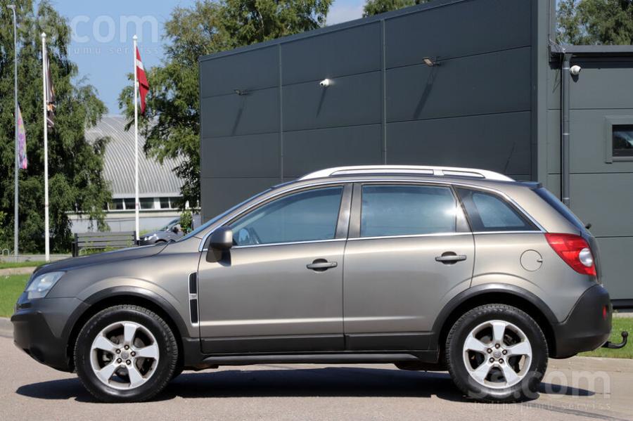 Brūns Opel Antara 2007 Tukums, ar dzinēja tilpumu 2.40 L un nobraukumu 253 tūkst. km par 2990 €, foto 3 vietnē AUTOMOTO.COM.LV