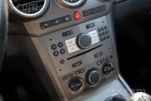 Brūns Opel Antara 2007 Tukums, ar dzinēja tilpumu 2.40 L un nobraukumu 253 tūkst. km par 2990 €, foto 12 vietnē AUTOMOTO.COM.LV