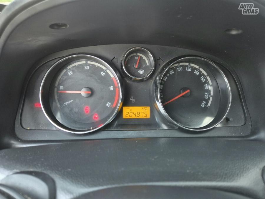 Brūns Opel Antara 2007 Kauņa, ar dzinēja tilpumu 2.00 L un nobraukumu 205 tūkst. km par 1650 €, foto 15 vietnē AUTOMOTO.COM.LV