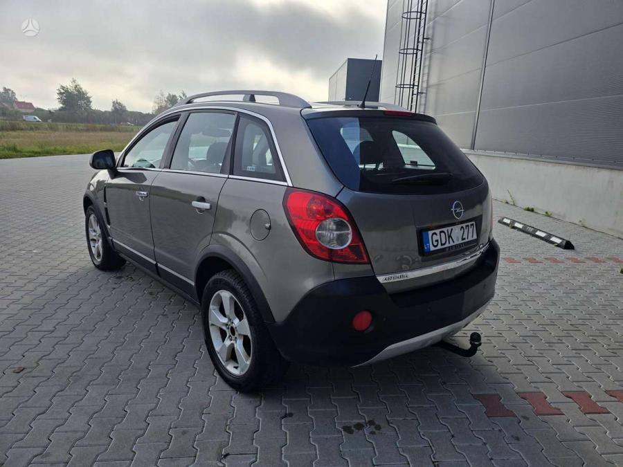 Brūns Opel Antara 2007 Šauļi, ar dzinēja tilpumu 2.00 L un nobraukumu 248 tūkst. km par 2050 €, foto 8 vietnē AUTOMOTO.COM.LV
