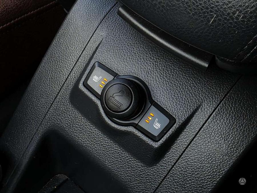 Brūns Opel Antara 2007 Šauļi, ar dzinēja tilpumu 2.00 L un nobraukumu 248 tūkst. km par 2050 €, foto 13 vietnē AUTOMOTO.COM.LV