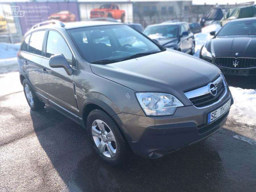 Brown Opel Antara 2008 in Klaipeda, with an engine capacity of 2.00 L and mileage of 217 thousand km for 3700 €, photo 1 on AUTOMOTO.COM.LV