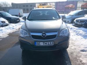 Brown Opel Antara 2008 in Klaipeda, with an engine capacity of 2.00 L and mileage of 217 thousand km for 3700 €, photo 2 on AUTOMOTO.COM.LV