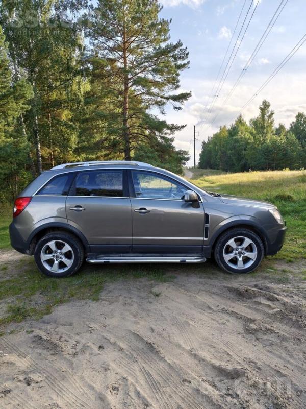Brūns Opel Antara 2008 Rīga, ar dzinēja tilpumu 2.00 L un nobraukumu 240 tūkst. km par 4190 €, foto 3 vietnē AUTOMOTO.COM.LV